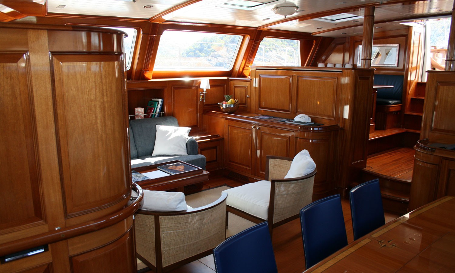 Yacht CAVALLO, Baltic Yachts | CHARTERWORLD Luxury Superyacht Charters
